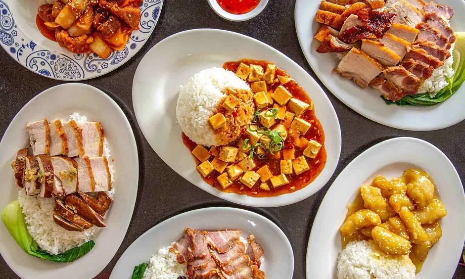 Get Lucky Chinese Takeaways delivered to your door with Delivereasy