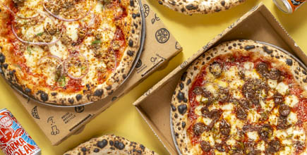 Get Umu Pizza delivered to your door with Delivereasy