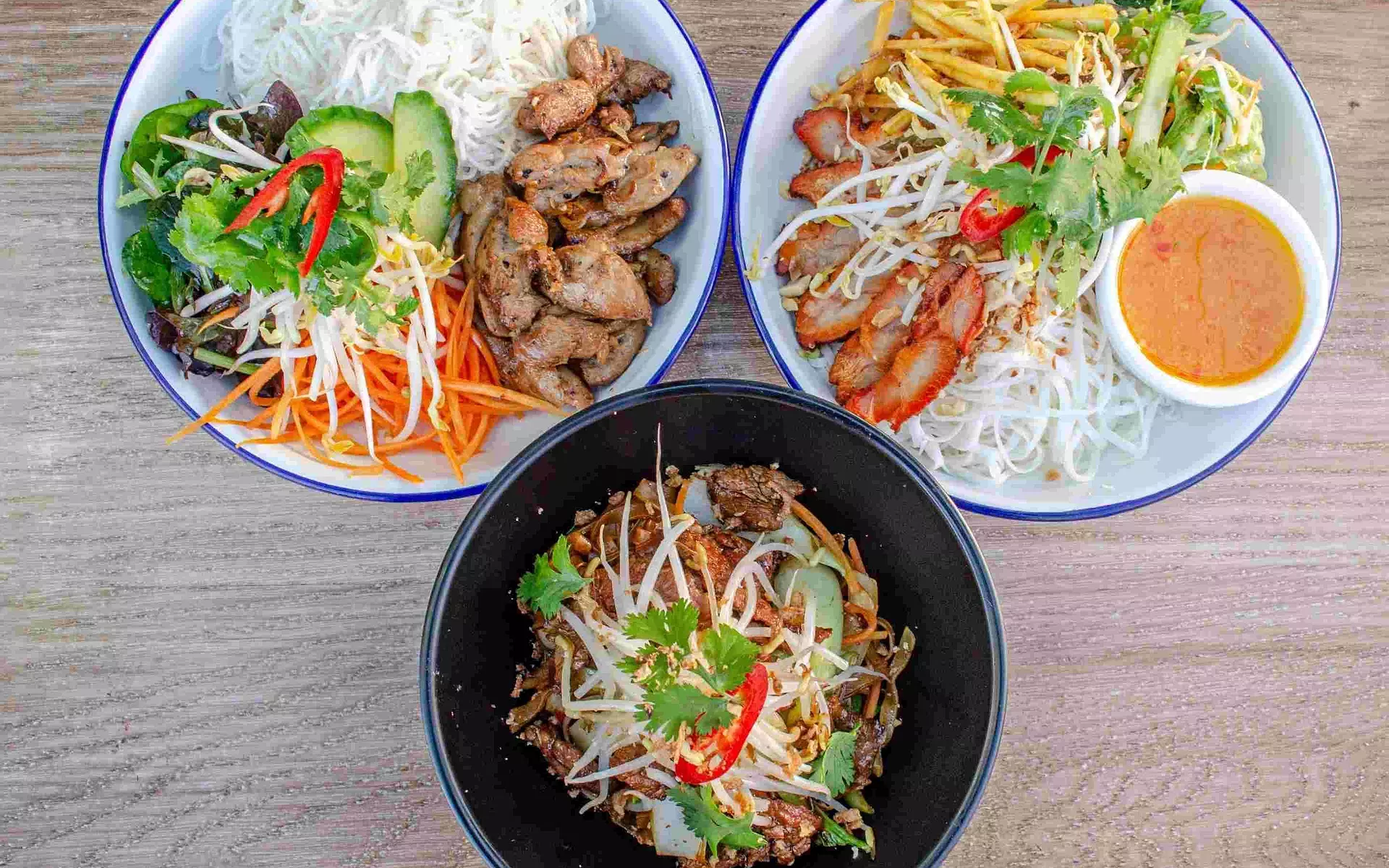 Get Eat Now delivered to your door with Delivereasy