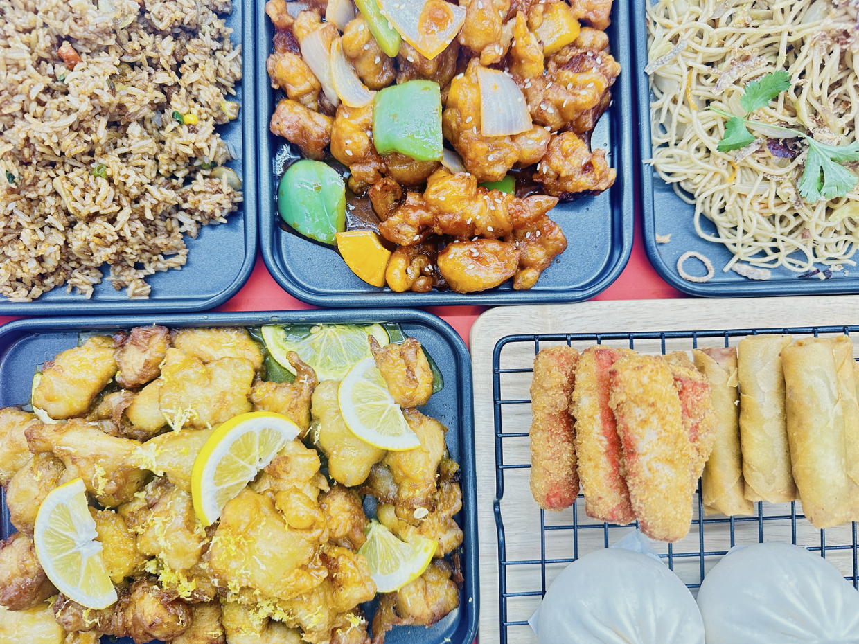 Get Munch Box delivered to your door with Delivereasy