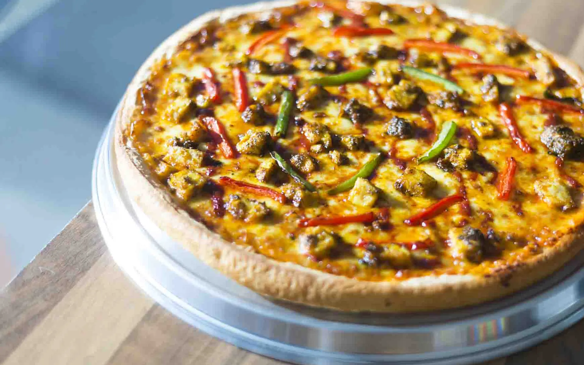 Get Currizza delivered to your door with Delivereasy