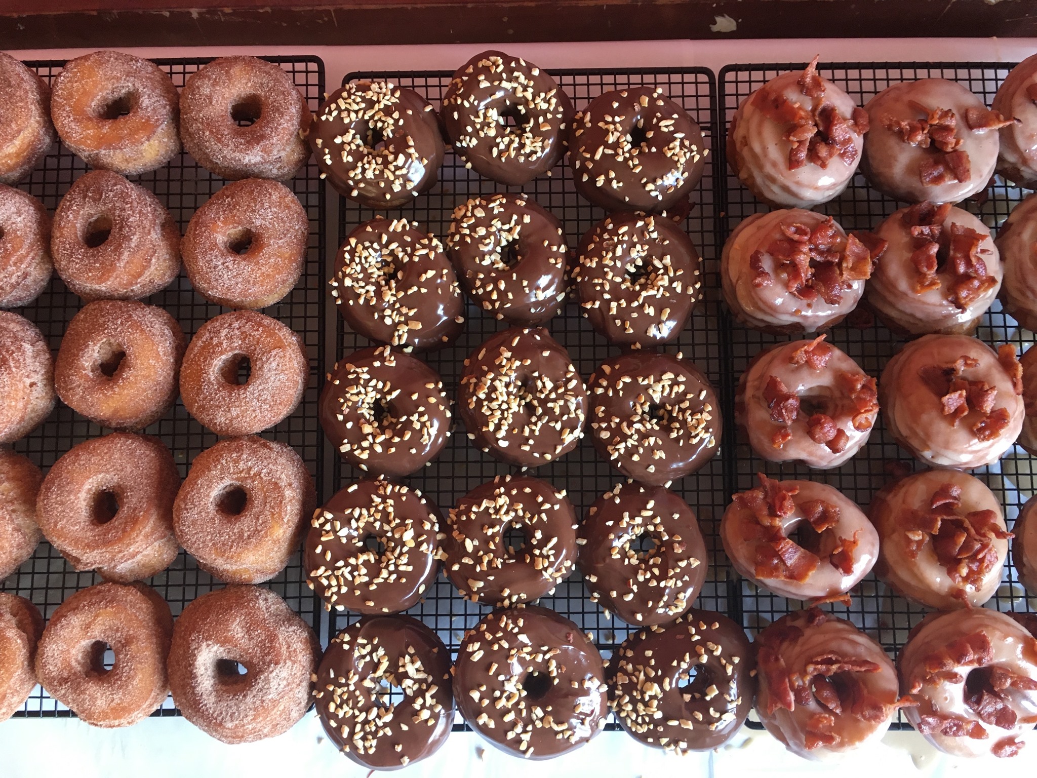 Get Sweet Cheeks Cakery delivered to your door with Delivereasy