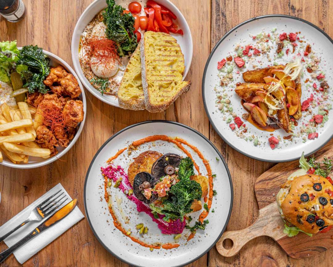Get Aro Cafe delivered to your door with Delivereasy