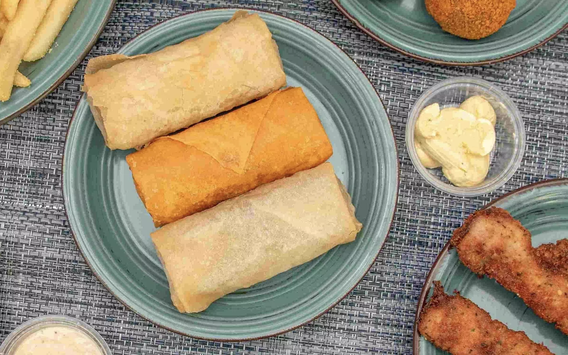 Get City Square Takeaway delivered to your door with Delivereasy