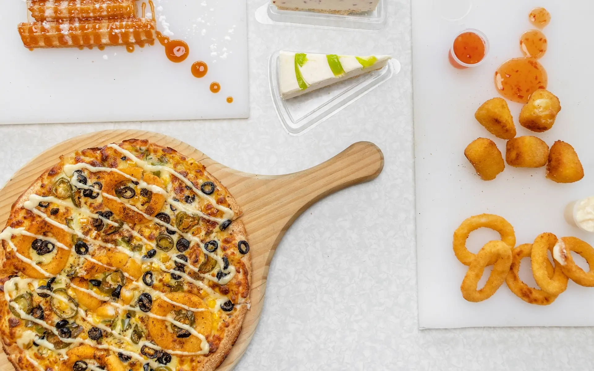 Get Lake Pizza delivered to your door with Delivereasy