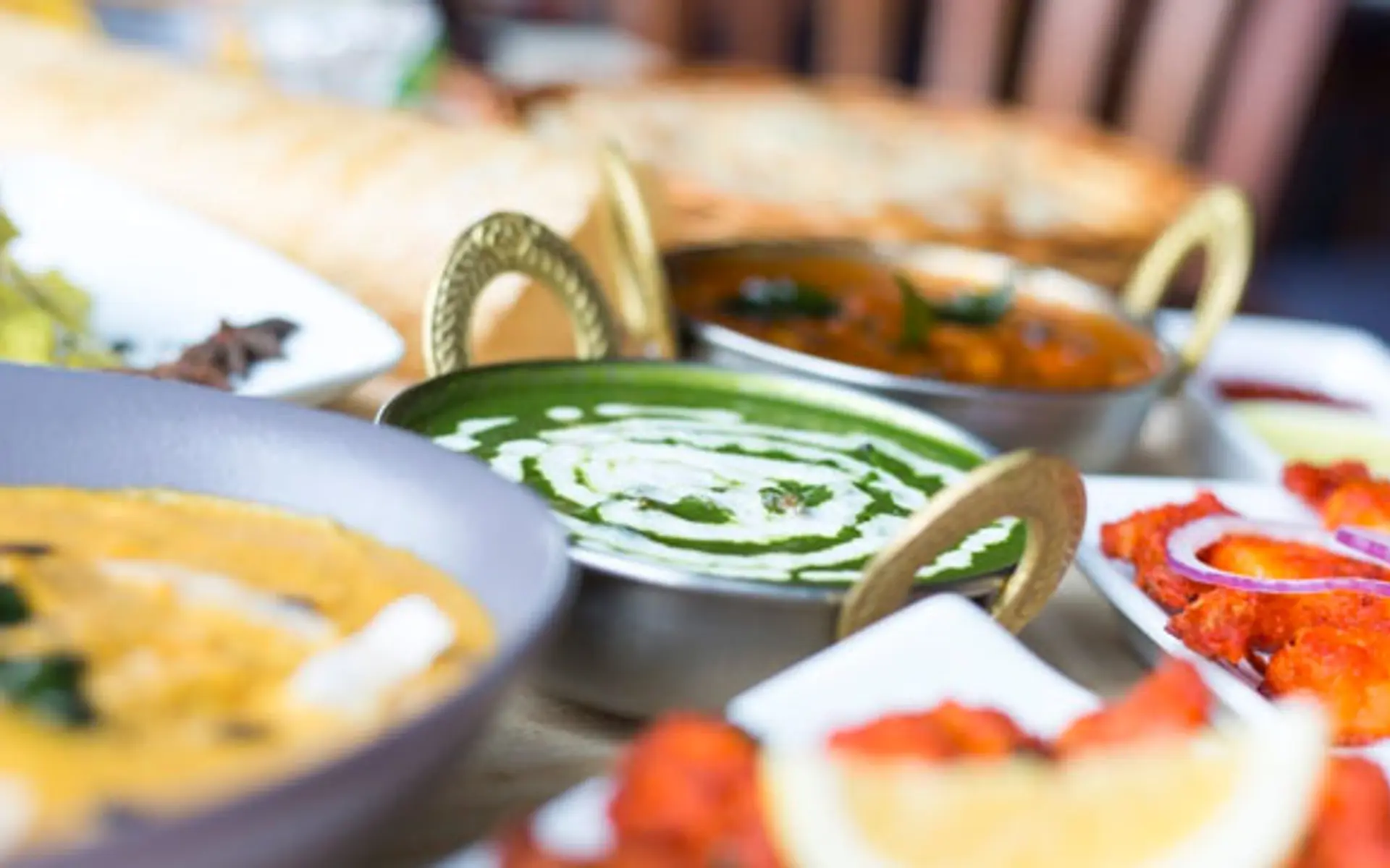Get Curry Lounge delivered to your door with Delivereasy